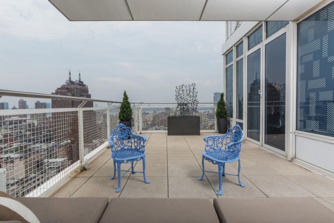 NoMo - Suite 49 Travels